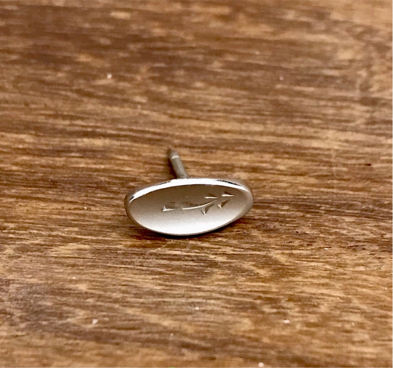 Classy 1cm 1950s Pioneer engraved tie-pin – Retromamma